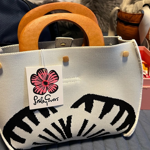 Lesley Evers | Bags | Lesley Evers Bermuda Bag Wtwo Reversible Covers ...
